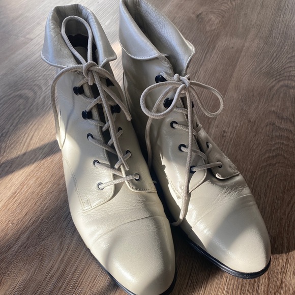 Maine Woods | Shoes | Vintage Cottage Core White Boots | Poshmark